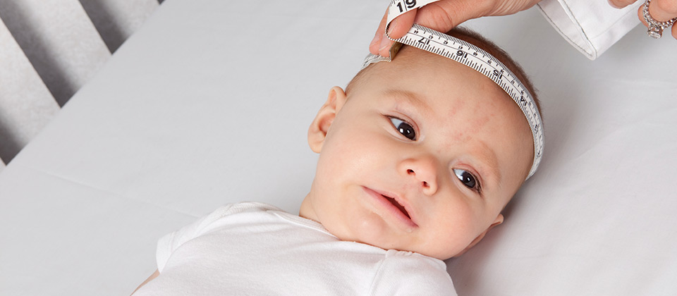 5 étapes incontournables chez la croissance de bébé - Dépensez.com